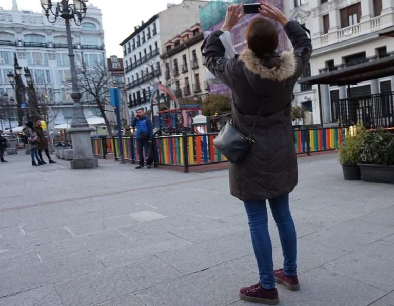 Phrasal Verbs con UP en inglés - get up, cheer up, make up y más ...